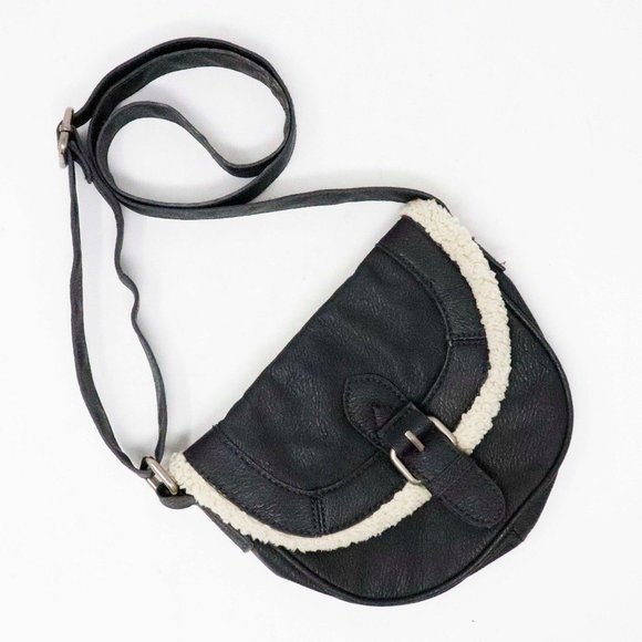 Call It Spring | Bags | Call It Spring Faux Leather Crossbody Bag ...